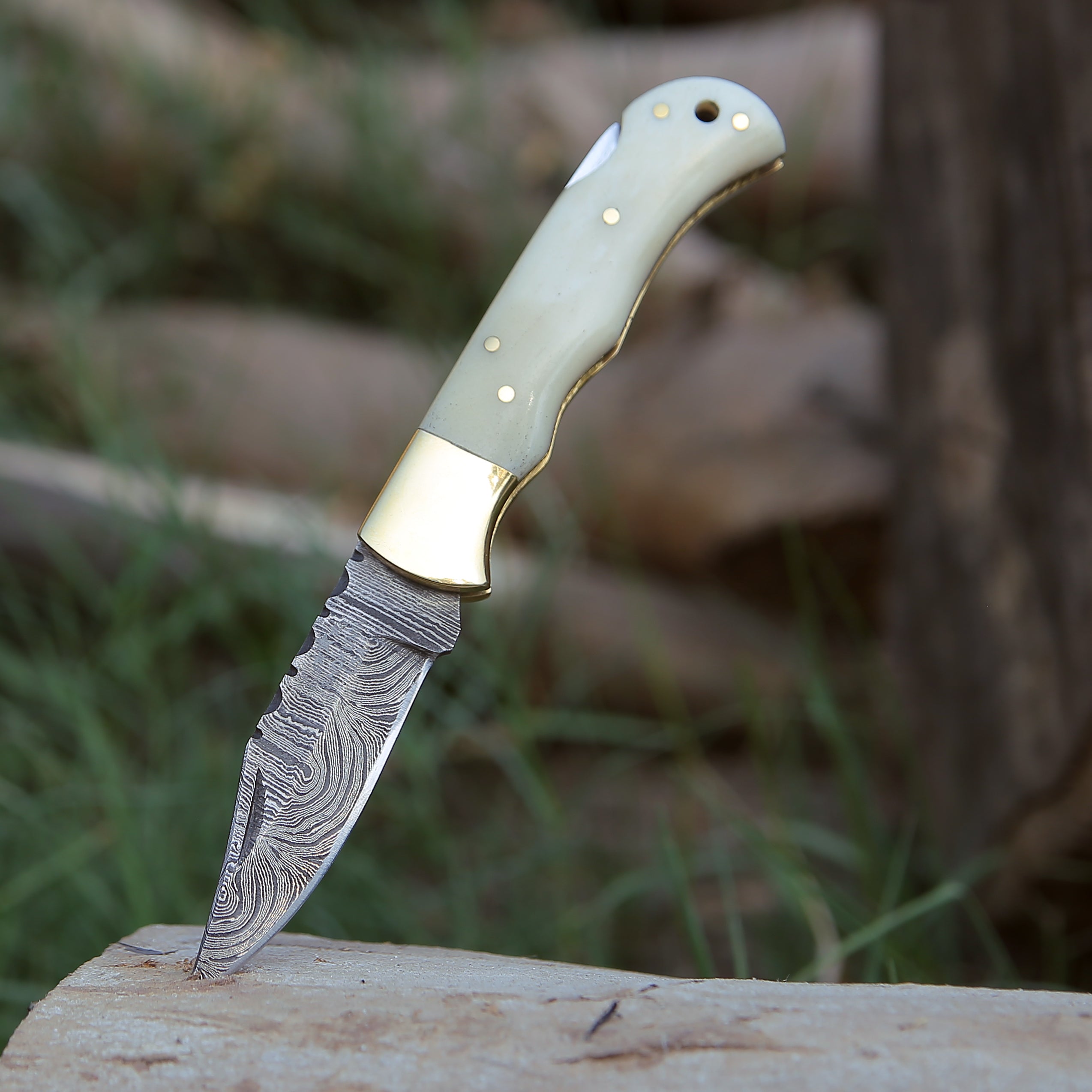 Cosmo Handmade Damascus Pocket Knife with Bone Handle – RackUp+Go