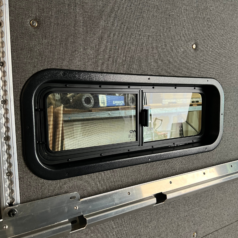 Mercedes Sprinter Rear Half-Slider Window Trim Ring – RackUp+Go