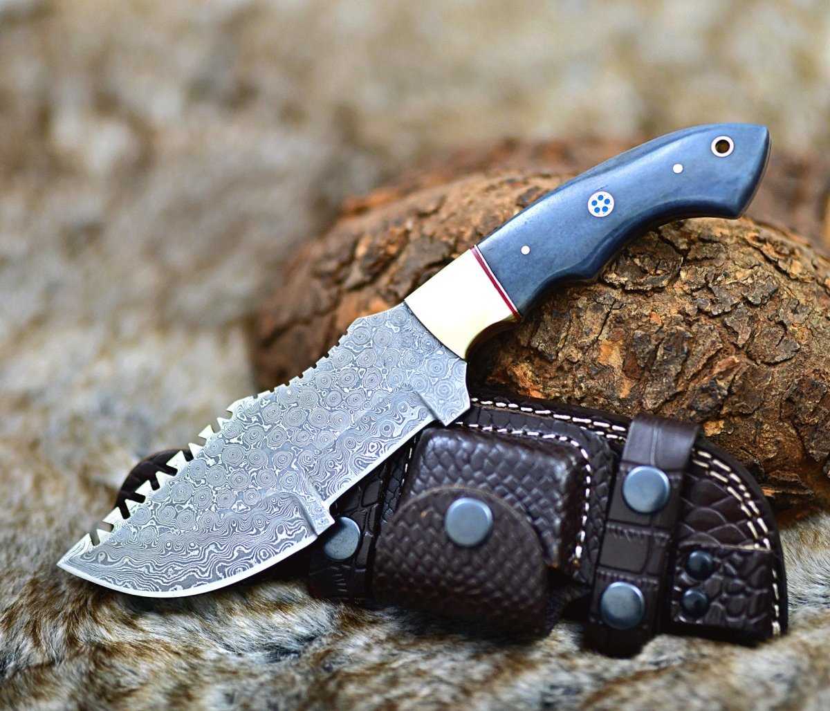 TrailMaster Tracker Knife with Brass & Bone Handle – RackUp+Go